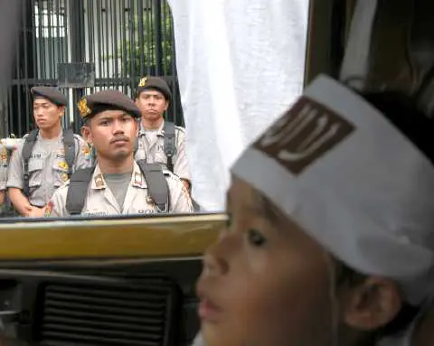 LASKAR – Suara Surabaya