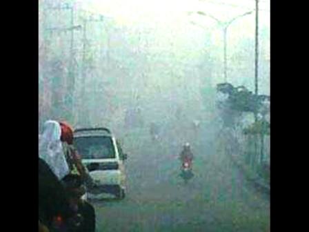 Asap Tebal Di Kota Duri, Riau – Suara Surabaya