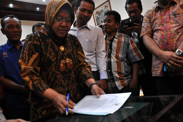 Surabaya Usulkan Dua Angka UMK – Suara Surabaya Surabaya Usulkan Dua Angka UMK – Suara Surabaya