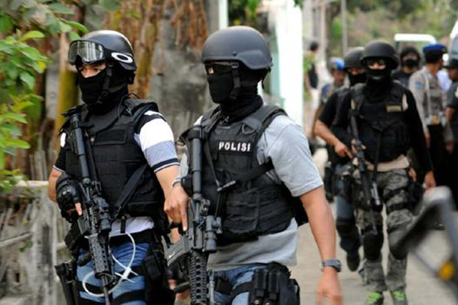 Densus 88 Kembali Tangkap Kelompok ISIS di Tulungagung – Suara Surabaya Densus 88 Kembali Tangkap Kelompok ISIS di Tulungagung – Suara Surabaya