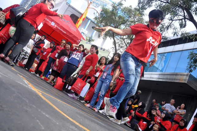 Engkle Tak Mengenal Usia – Suara Surabaya