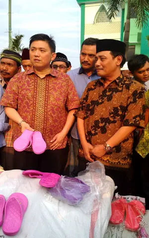 Sandal Berlafal Allah Dimusnahkan – Suara Surabaya