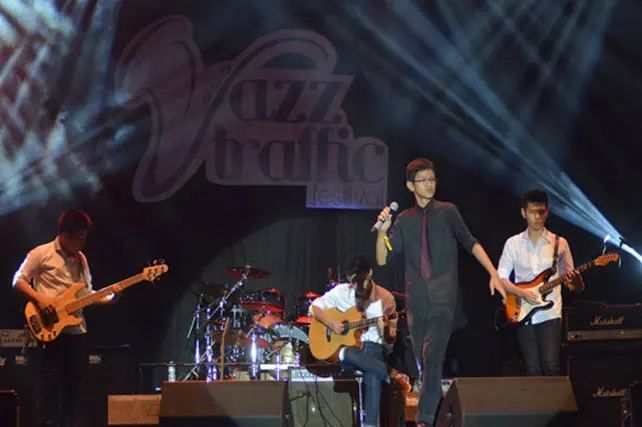 Maps Band – Suara Surabaya