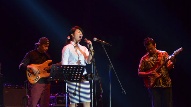 Manna Band – Suara Surabaya