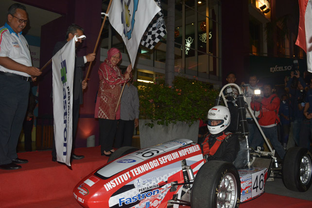 Mobil Sapu Angin Speed 4 Dilaunching – Suara Surabaya