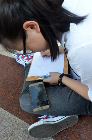 Demo Sketsa LK Bing – Suara Surabaya