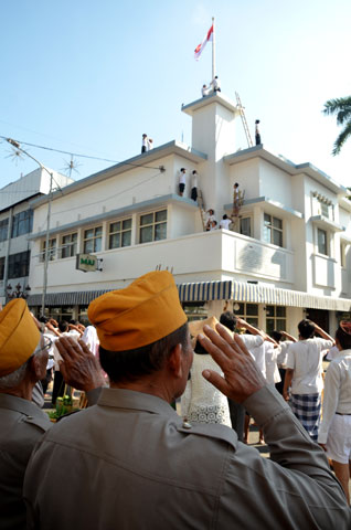 Rekonstruksi Peristiwa Berdarah 19 September 1945 – Suara Surabaya