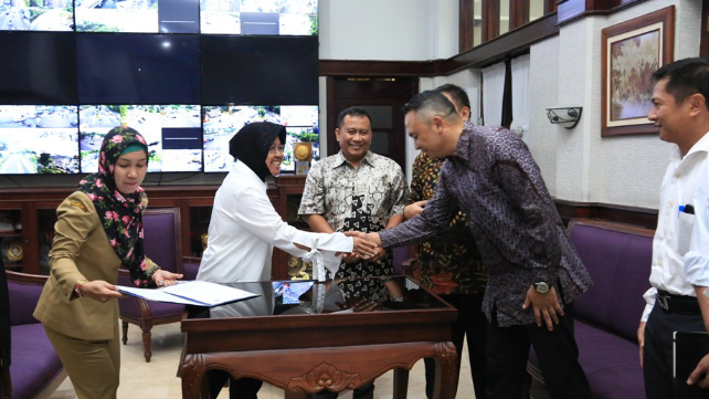 Kembangkan Kualitas SDM di Surabaya, Pemkot Sinergi dengan Pelindo III ... Kembangkan Kualitas SDM di Surabaya, Pemkot Sinergi dengan Pelindo III ...
