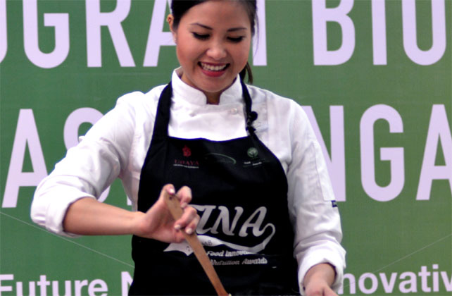 Chef Diana Chan di Ubaya – Suara Surabaya