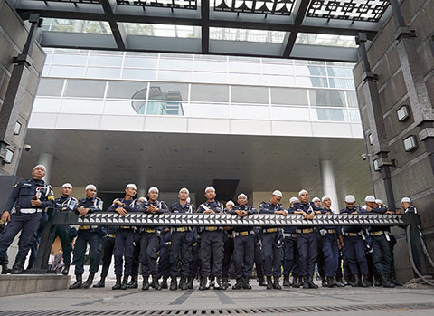 FPI Demo Kantor Facebook Indonesia – Suara Surabaya