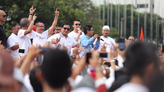 Ribuan Relawan Prabowo Sandi Tumpah Ruah Semarakkan Jalan Sehat Suara