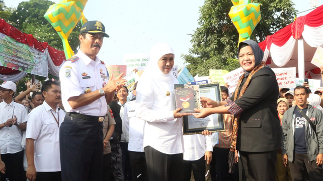 Mudik Bareng Gratis 2019 Pemprov Jatim Meraih Rekor MURI – Suara Surabaya Mudik Bareng Gratis 2019 Pemprov Jatim Meraih Rekor MURI – Suara Surabaya