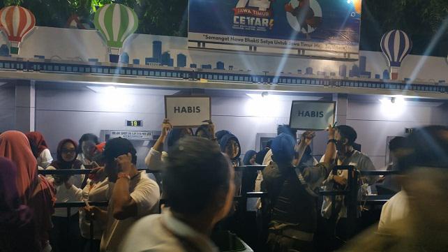 Pesta Rakyat dan Kuliner Gratis di Grahadi – Suara Surabaya