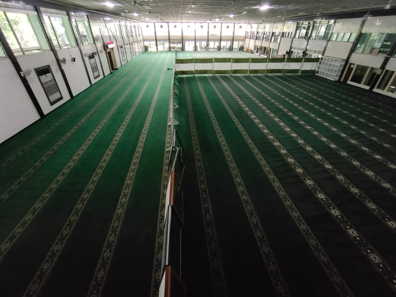 Masjid Al Falah Surabaya Meniadakan Salat Berjamaah - Suara Surabaya