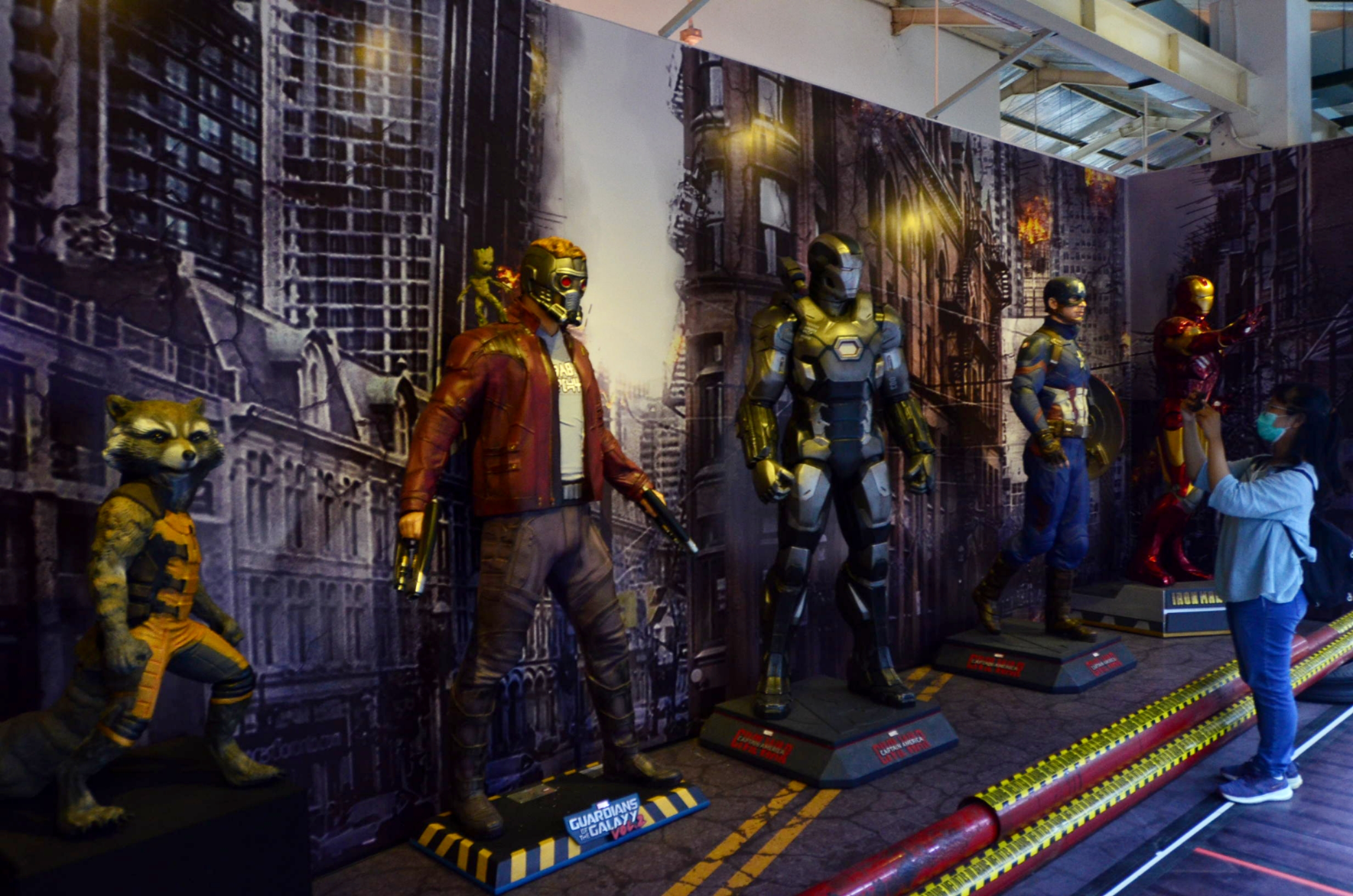 hhTak Hanya Action Figure, Properti Asli Film Hollywood Ada di Museun ...