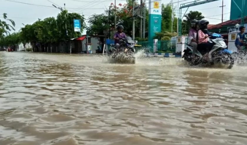 PLN Jatim: Listrik di Sampang Dipadamkan Sementara Akibat Banjir ... PLN Jatim: Listrik di Sampang Dipadamkan Sementara Akibat Banjir ...
