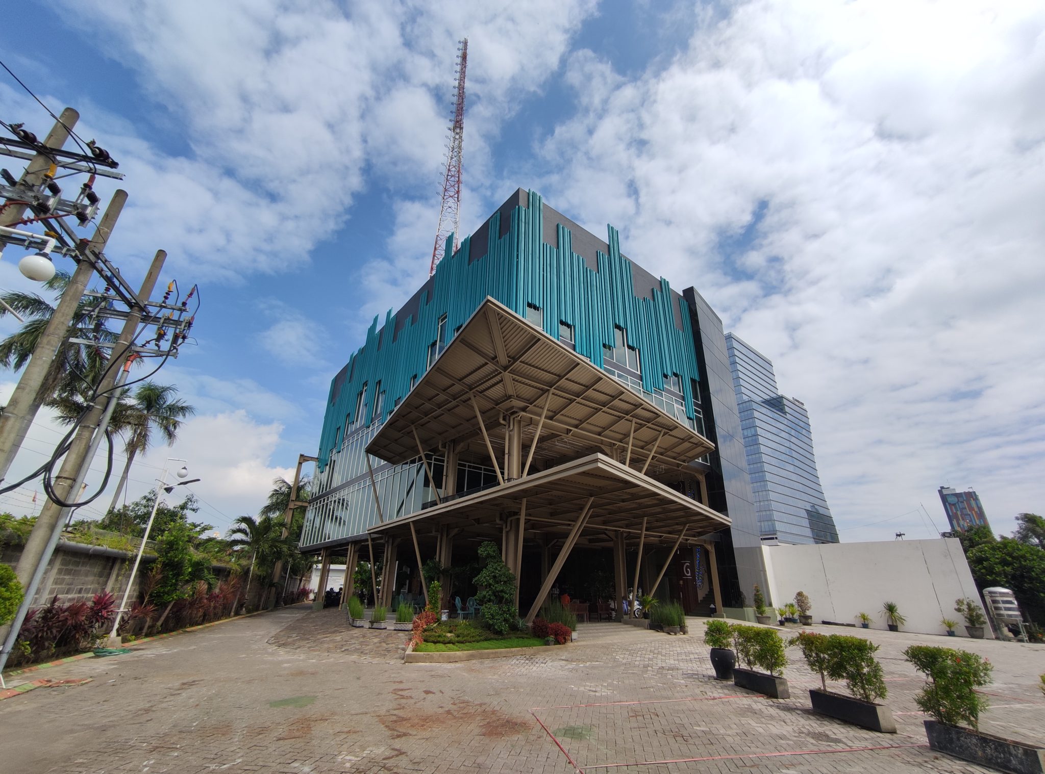 gedung SSC – Suara Surabaya
