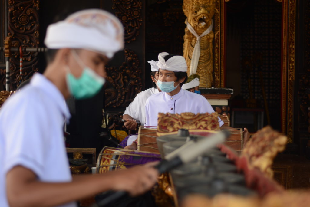 Sembahyang Hari Raya Galungan