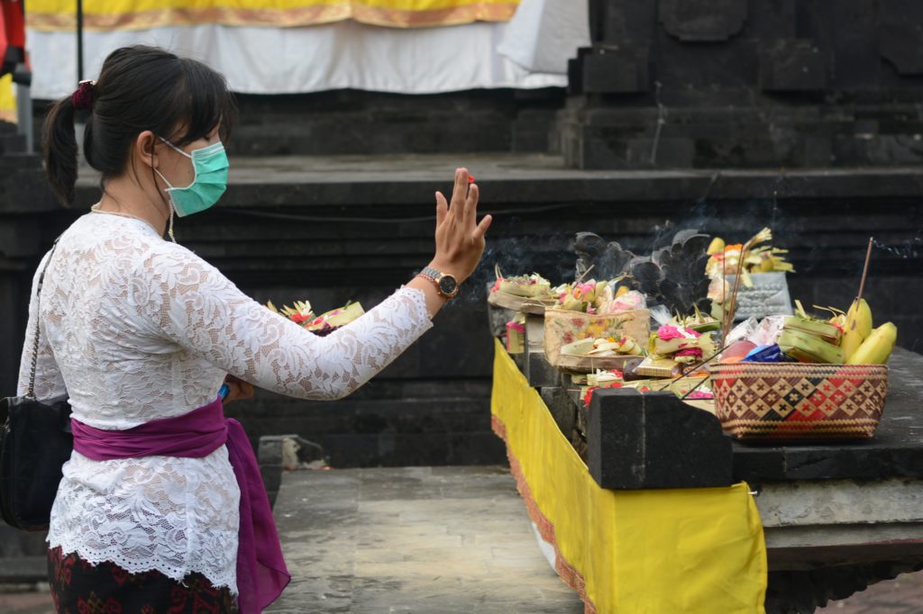 Sembahyang Hari Raya Galungan