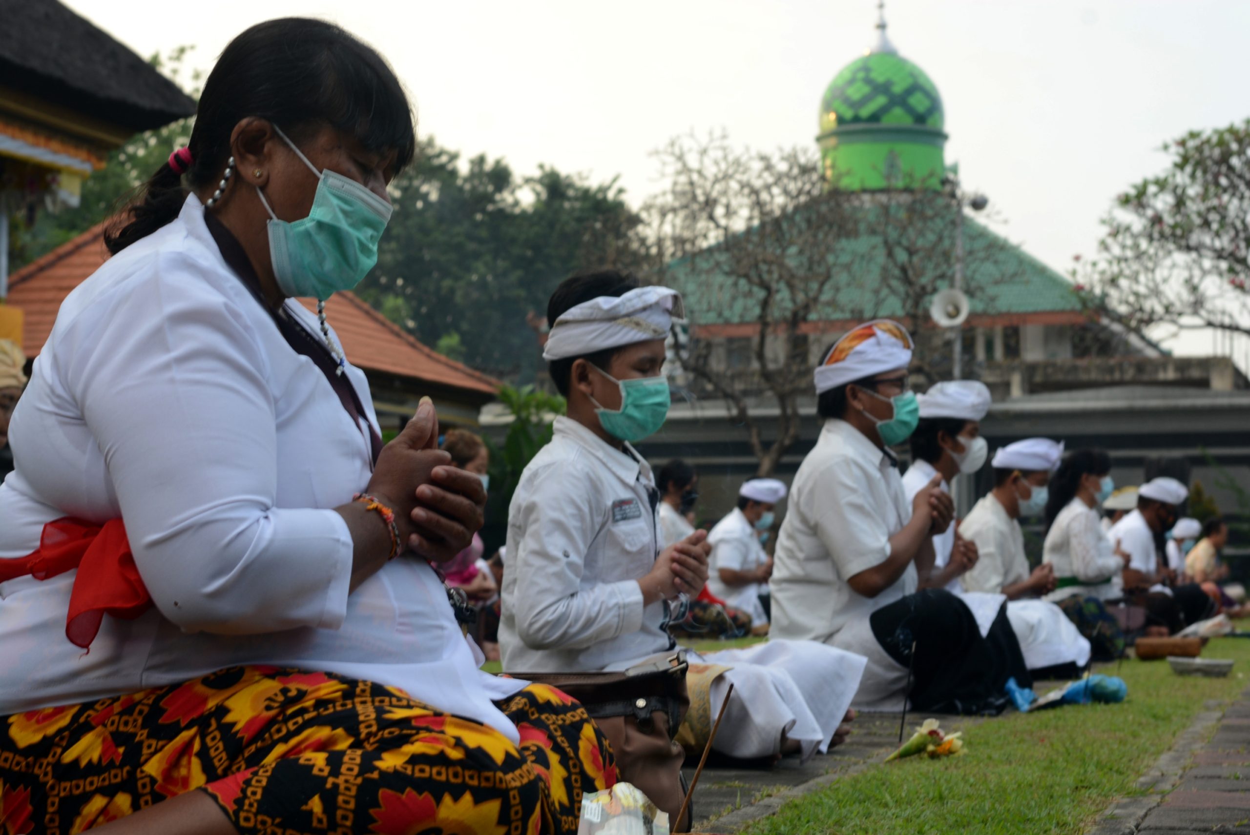 Sembahyang Hari Raya Galungan