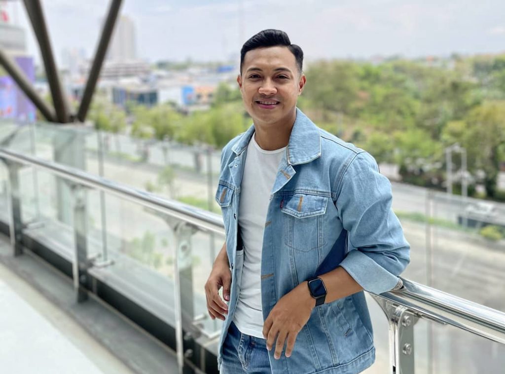 Tri Gatra Bangun Bahasa – Suara Surabaya