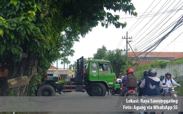Puspa Agro – Kletek Macet Dua Arah – Suara Surabaya
