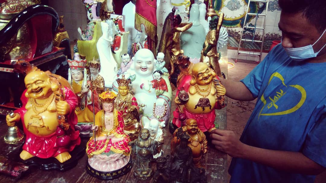 Pandemi, Ritual Mandikan Rupang Tanpa Umat