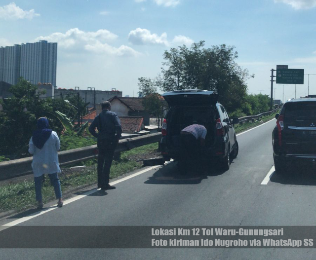 12.48: Mobil Ngeban di Tol Waru Arah Gunungsari, Lalu Lintas Macet ...