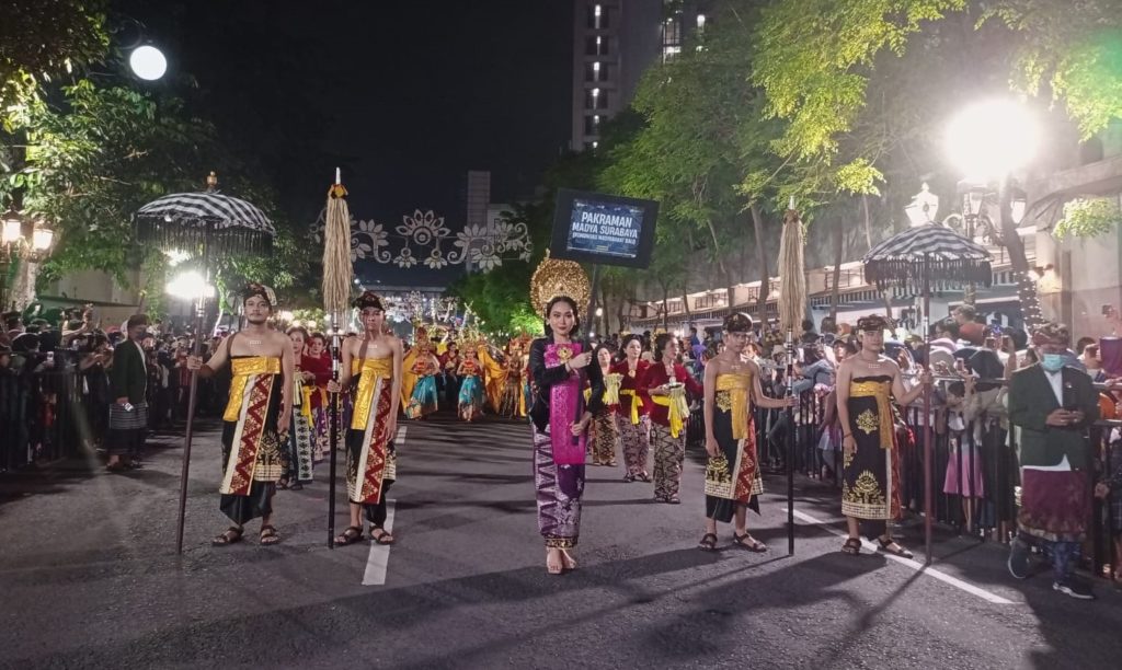Pawai Bunga dan Parade Budaya "Surabaya Vaganza" - Suara Surabaya