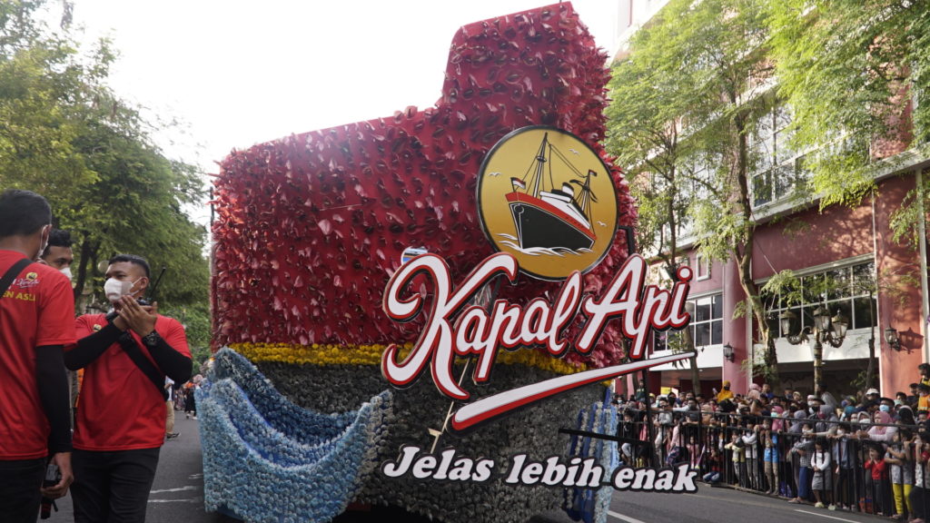 Pawai Bunga dan Parade Budaya "Surabaya Vaganza" - Suara Surabaya