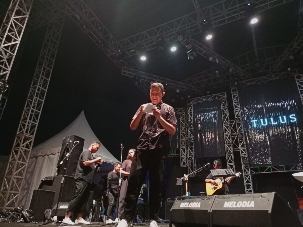 Penampilan Tulus Sukses Buat Pecah Penonton NJTF - Suara Surabaya