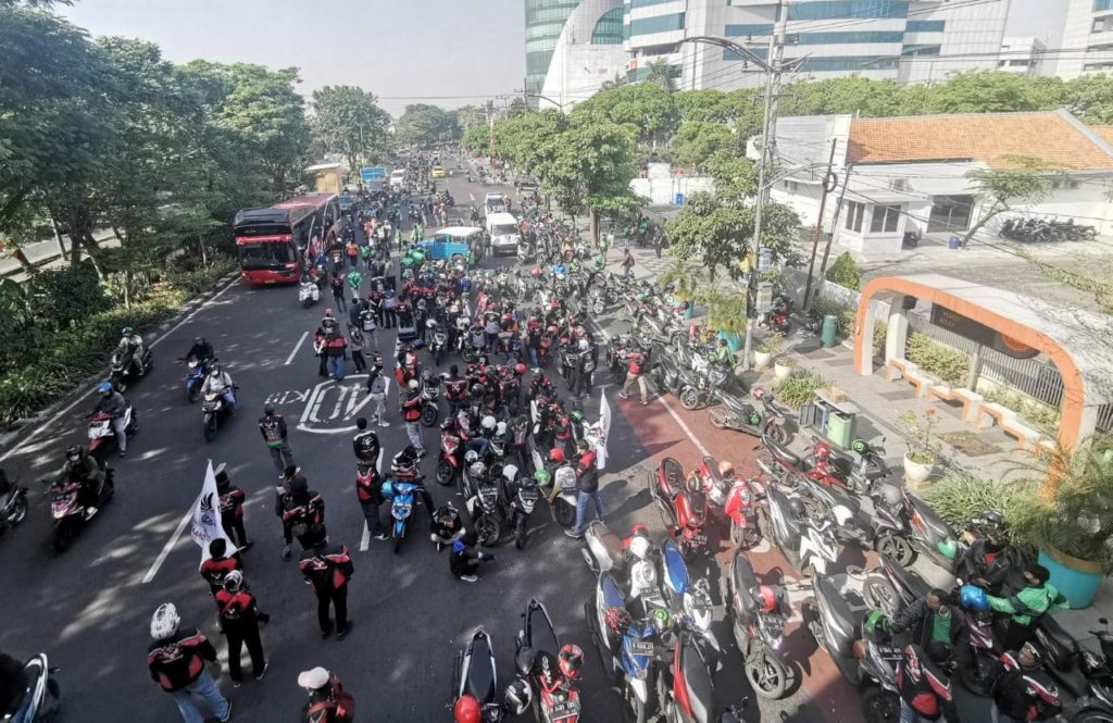 Demo Ojol Frontal Level 5 - Suara Surabaya