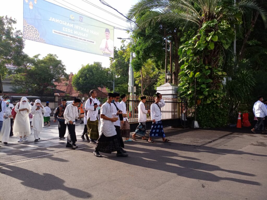 Ratusan Santri Mengikuti Upacara Hari Santri Nasional 2022 di Balai ...