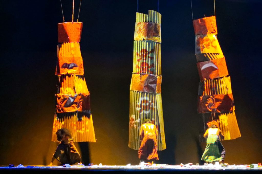 Teater Api Indonesia Suguhkan Isu Lingkungan dalam Lakon "Toean Markoen ...