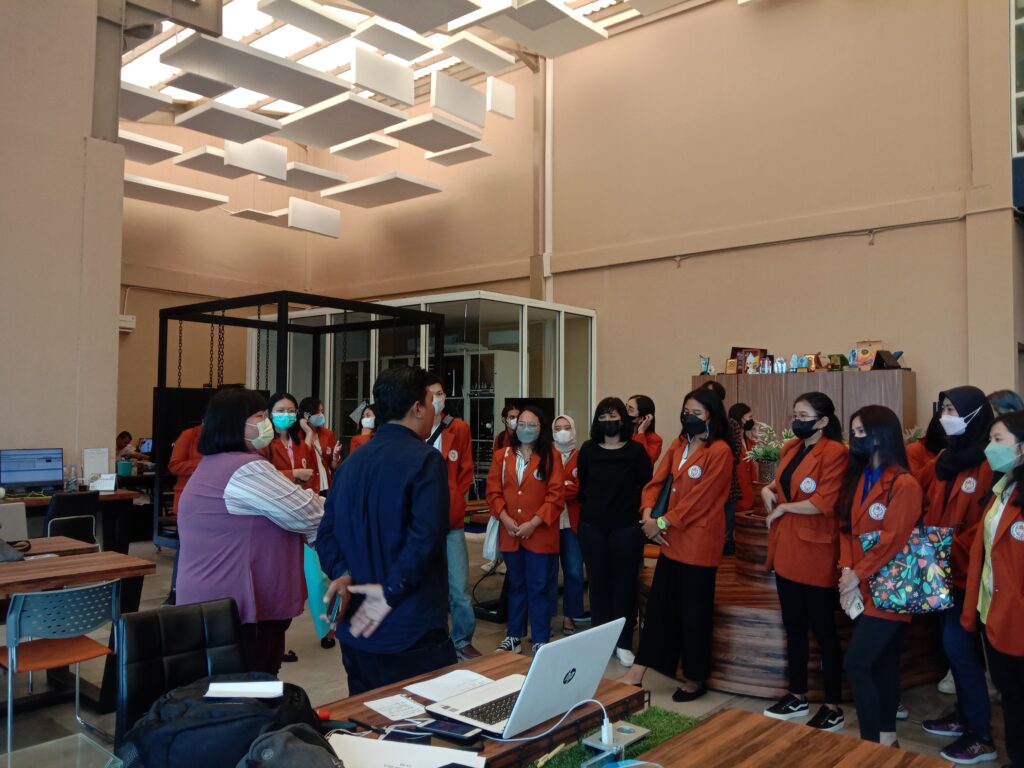 Ilmu Komunikasi Widya Mandala – Suara Surabaya