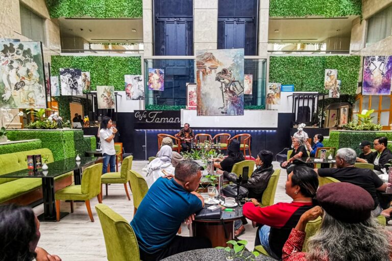 Wayangan Sebulan Suntuk menyambut Hari Wayang Dunia - Suara Surabaya