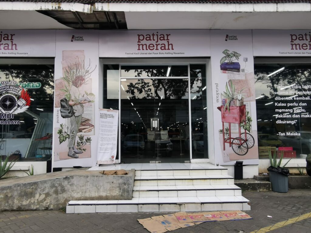 Patjar Merah: Pasar Buku dan Aneka Materi Tatap Muka - Suara Surabaya