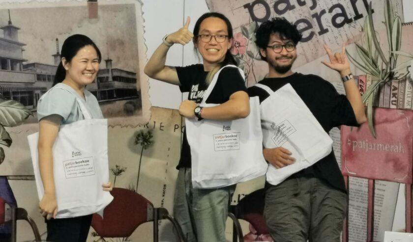 Patjar Merah: Pasar Buku dan Aneka Materi Tatap Muka - Suara Surabaya