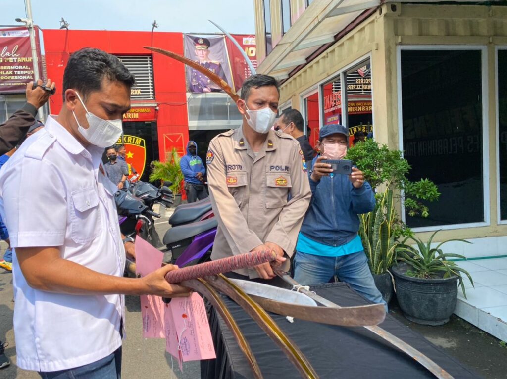 Motif Geng Gukguk Menyerang Satpam Pakuwon City - Suara Surabaya