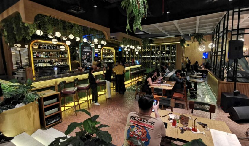 Salmon Alaskan Hasil Olahan Chef Thomas Tirta - Suara Surabaya