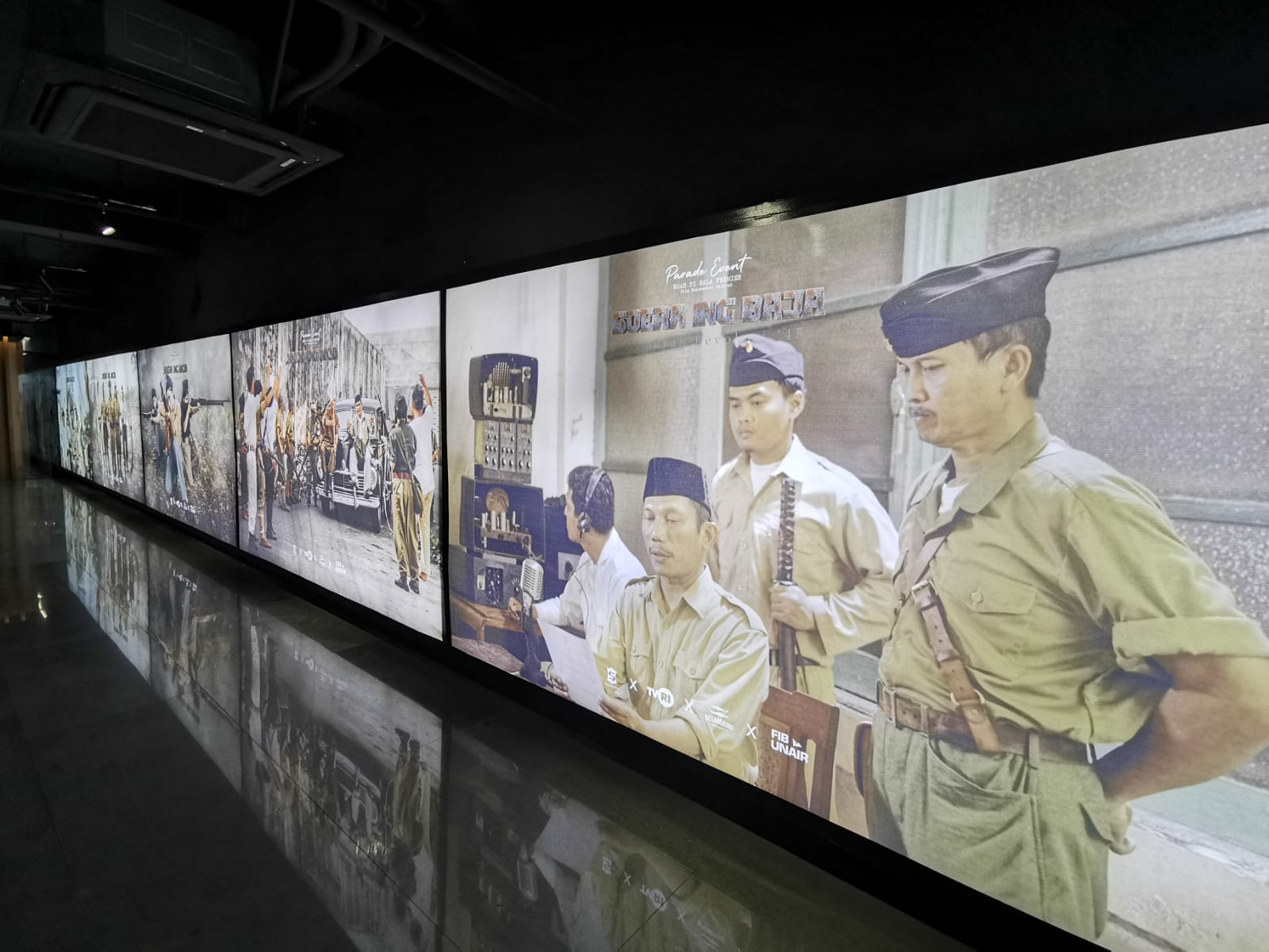 Pameran Road to Gala Premier Film Soera Ing Baja - Suara Surabaya