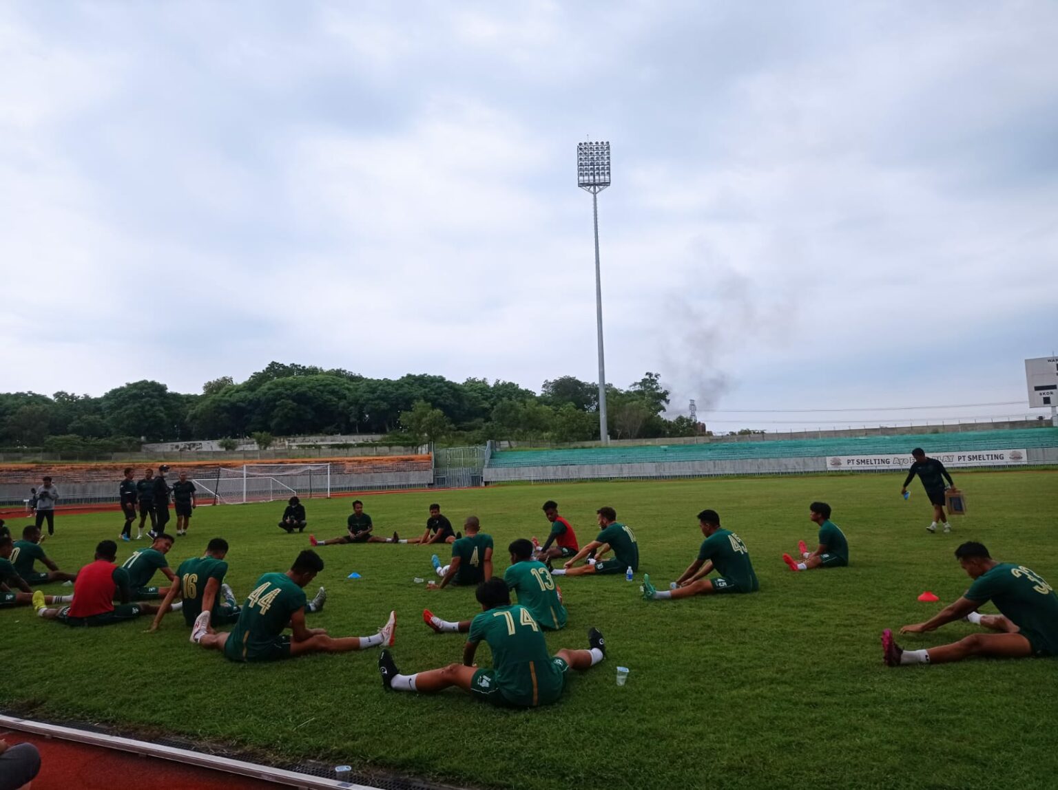Persebaya Mulai Gunakan Stadion Gelora Joko Samudro Gresik untuk ...