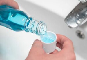 Ini Alasan Obat Kumur Mengandung Alkohol Sebaiknya Dihindari - Suara ...