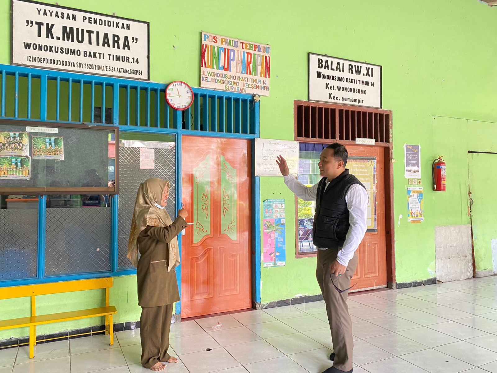 Wali Kota Surabaya Sidak Pelayanan Balai RW - Suara Surabaya Wali Kota Surabaya Sidak Pelayanan Balai RW - Suara Surabaya