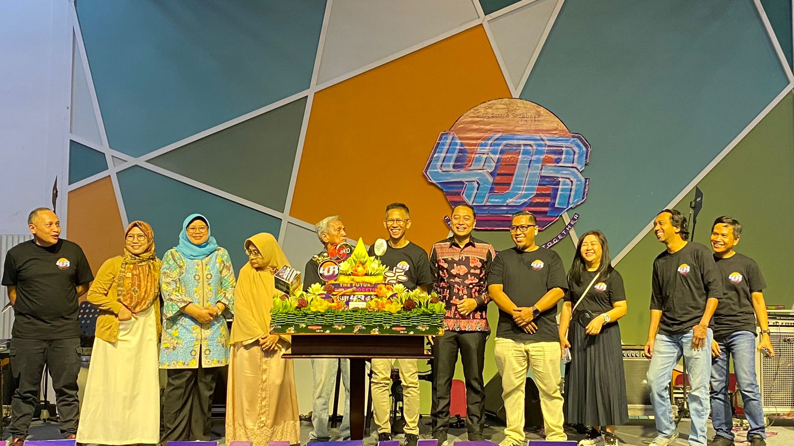 Puncak Perayaan Hari Ulang Tahun Ke-40 Suara Surabaya