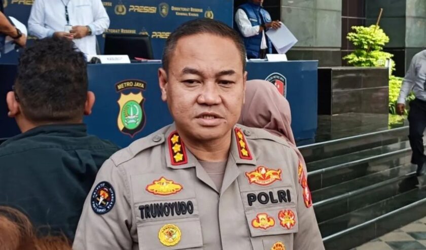 Bareskrim Usut Laporan Pengemudi Arogan Mengaku Adik Jenderal - Suara ... Bareskrim Usut Laporan Pengemudi Arogan Mengaku Adik Jenderal - Suara ...