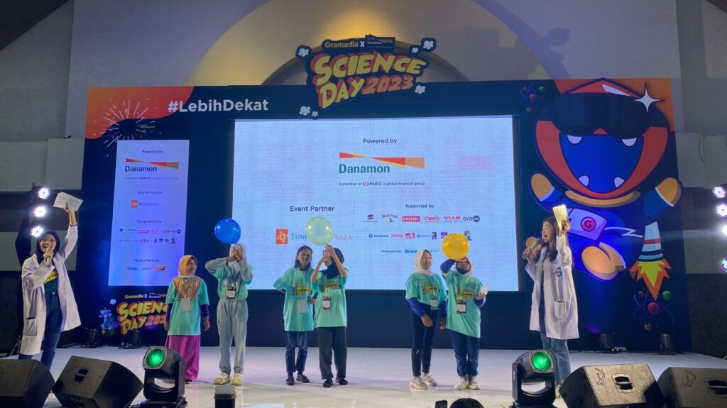 Dorong Minat Sains Anak, Gramedia bersama Bank Danamon Hadirkan Gramedia Science Day 2023 di ...