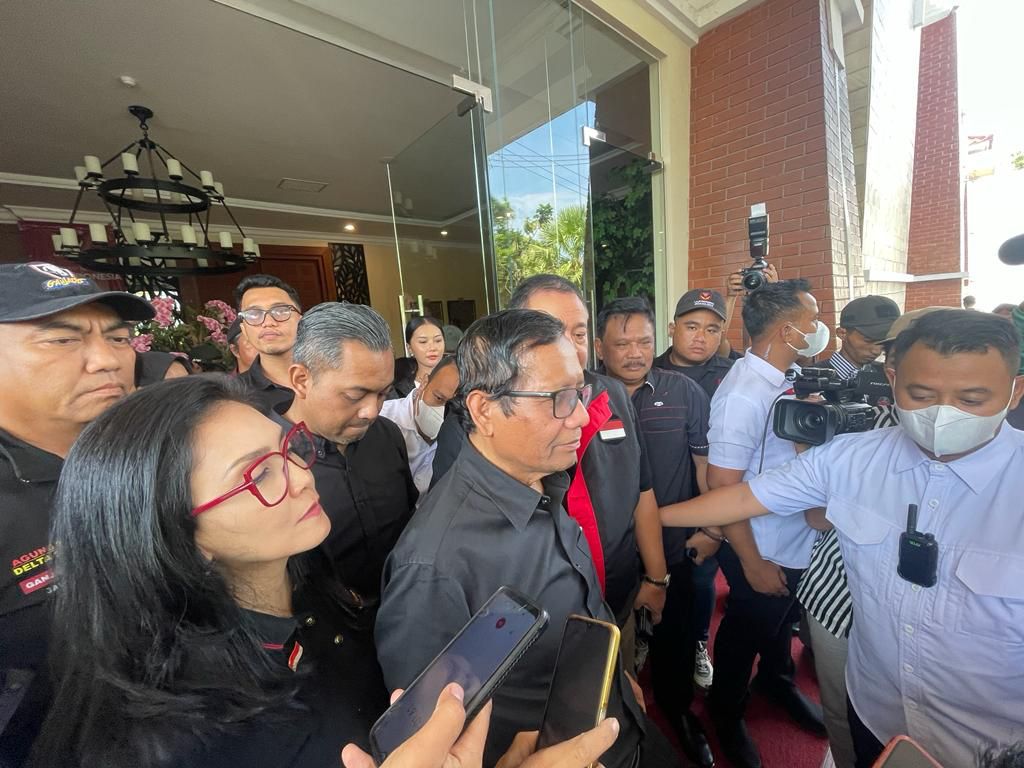 Mahfud MD Imbau Masyarakat Tidak Melakukan Kecurangan dan Penipuan pada ... Mahfud MD Imbau Masyarakat Tidak Melakukan Kecurangan dan Penipuan pada ...