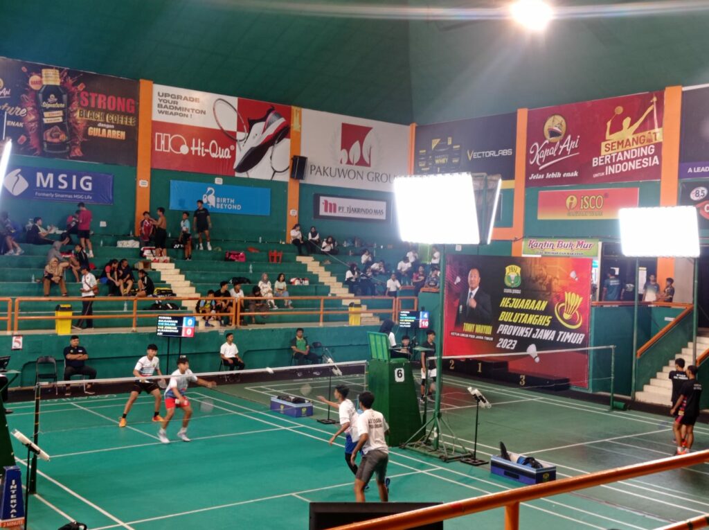 420 Atlet Bulu Tangkis Bertarung di Kejurprov Jatim 2023 - Suara Surabaya