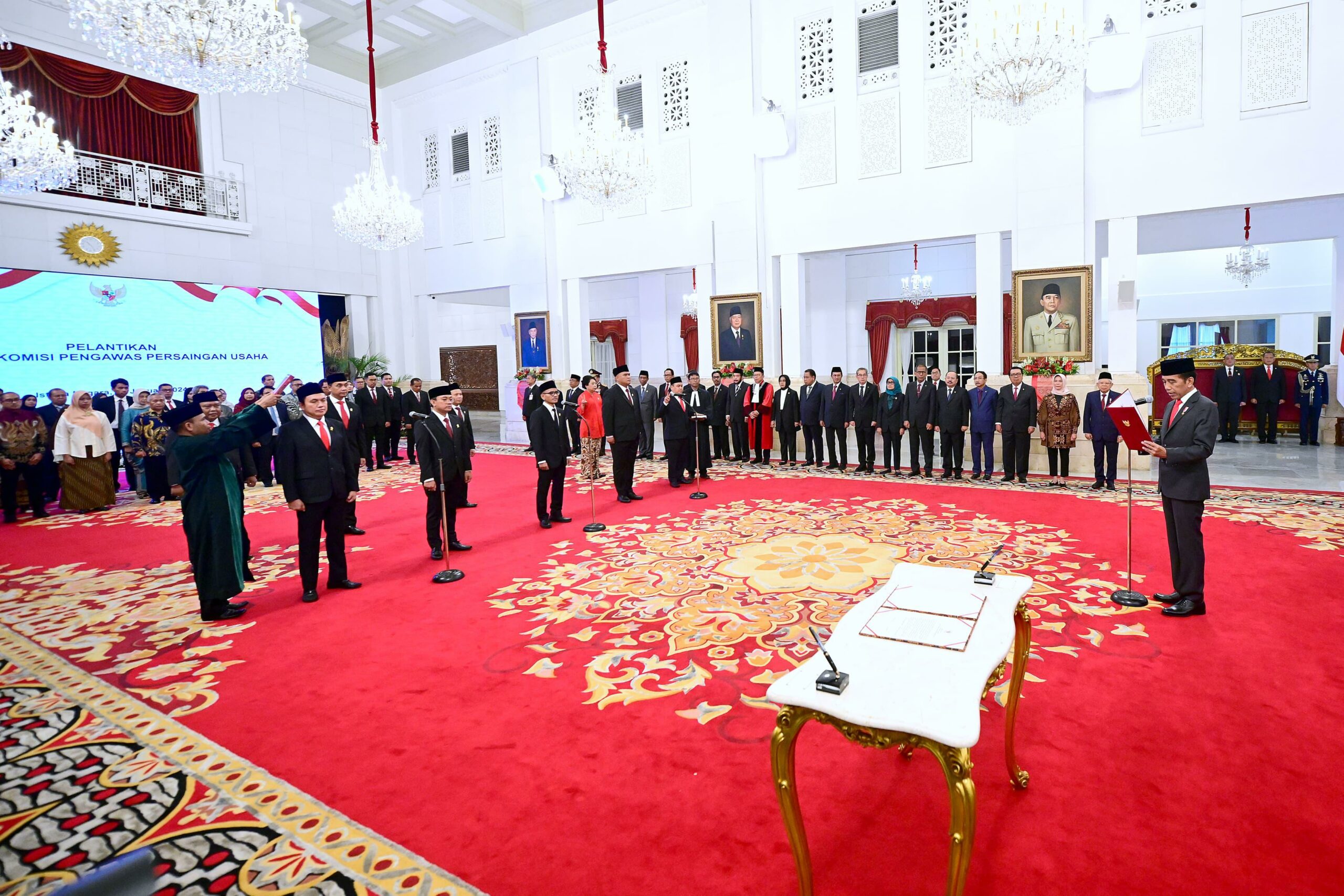 Presiden Melantik Sembilan Anggota KPPU Periode 2024-2029 - Suara Surabaya Presiden Melantik Sembilan Anggota KPPU Periode 2024-2029 - Suara Surabaya